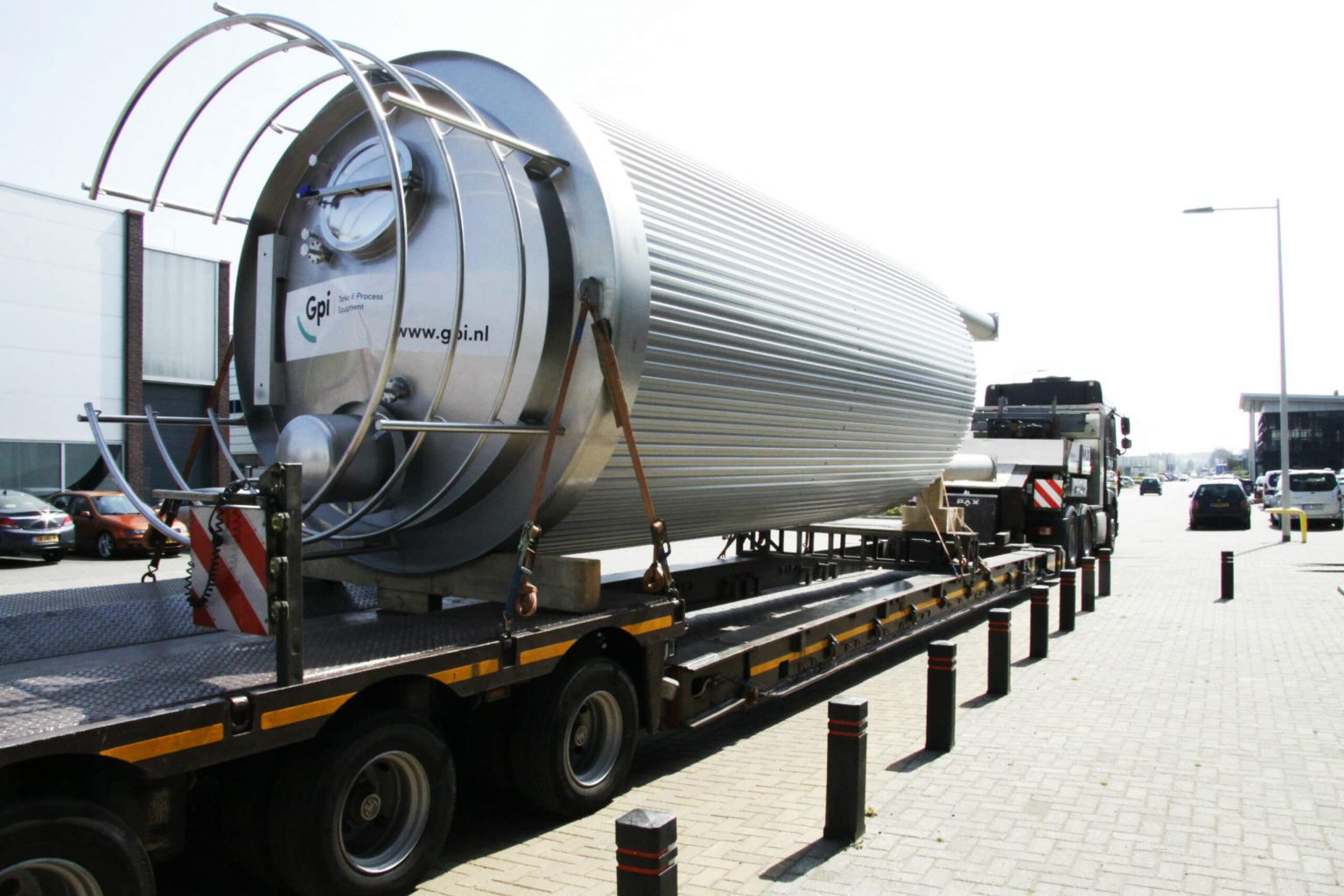 Self-cleaning stainless steel tanks | CIP systems and tank | Gpi Tanks